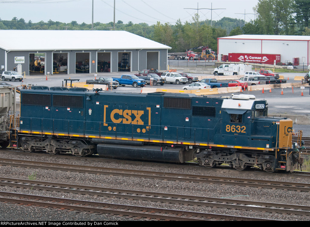 CSXT 8632